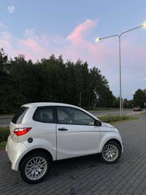Balts Aixam City 2017 Raseiniai, ar dzinēja tilpumu 0.48 L un nobraukumu 90 tūkst. km par 6150 €, foto 3 vietnē AUTOMOTO.COM.LV