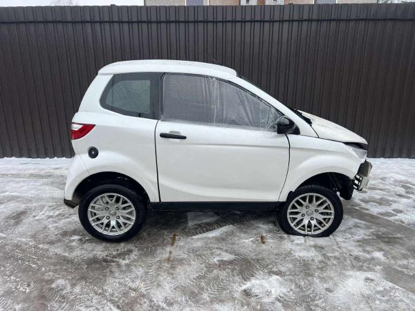 White Aixam City 2021 in Kaunas, with an engine capacity of 0.50 L and mileage of 22 thousand km for 5100 €, photo 5 on AUTOMOTO.COM.LV