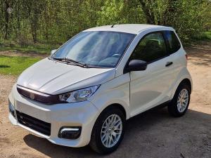 White Aixam City 2022 in Kedainiai, with an engine capacity of 0.50 L and mileage of 18 thousand km for 9150 €, photo  on AUTOMOTO.COM.LV