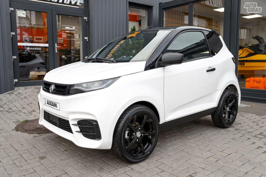 White Aixam City 2026 in Kaunas, with an engine capacity of 0.50 L and mileage of 1 thousand km for 16316 €, photo 2 on AUTOMOTO.COM.LV