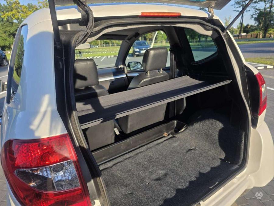 Balts Aixam City 2011 Kauņa, ar dzinēja tilpumu 0.40 L un nobraukumu 26 tūkst. km par 4500 €, foto 24 vietnē AUTOMOTO.COM.LV