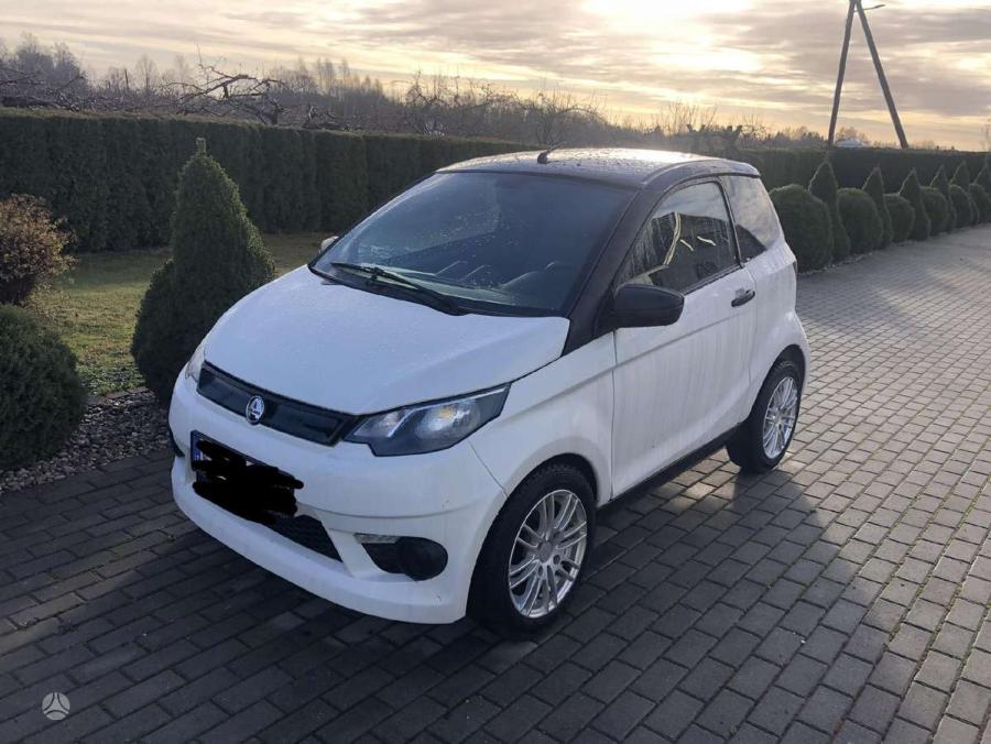 Balts Aixam City 2019 Tauragė, ar dzinēja tilpumu 0.50 L un nobraukumu 47 tūkst. km par 7100 €, foto 4 vietnē AUTOMOTO.COM.LV
