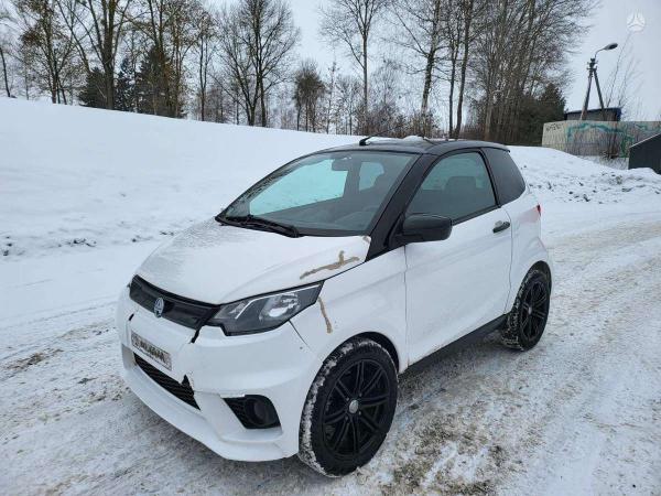 Balts Aixam City 2020 Alīta, ar dzinēja tilpumu 0.48 L un nobraukumu 71 tūkst. km par 6499 €, foto 2 vietnē AUTOMOTO.COM.LV