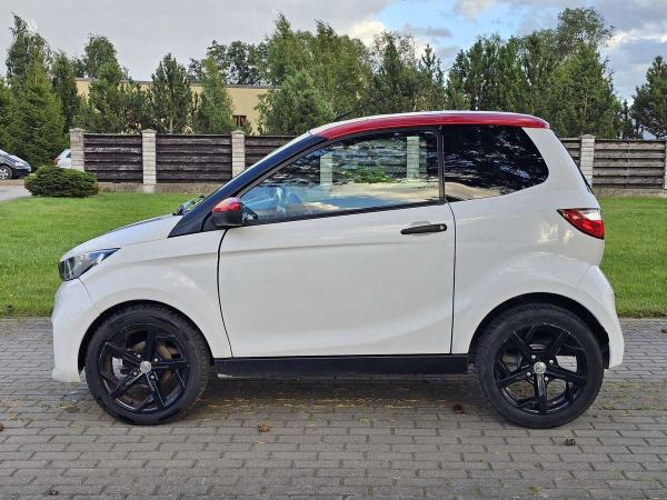 White Aixam City 2021 in Klaipeda, with an engine capacity of 0.48 L and mileage of 38 thousand km for 7900 €, photo 6 on AUTOMOTO.COM.LV