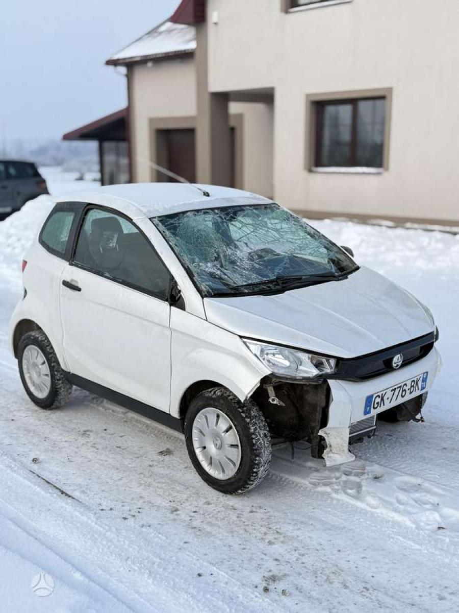 White Aixam City 2022 in Siauliai, with an engine capacity of 0.48 L and mileage of 12 thousand km for 6400 €, photo 1 on AUTOMOTO.COM.LV