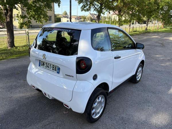 Аиксам City 2023 в Кельме на AUTOMOTO.COM.LV Белый Аиксам City 2023 в Кельме, объемом двигателя 0.48 л и пробегом 22 тыс. км за 6750 €, фото 8 на AUTOMOTO.COM.LV