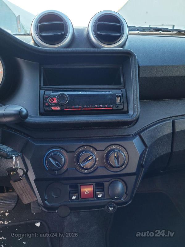 White Aixam City 2021 in Tallinn, with an engine capacity of 0.48 L and mileage of 20 thousand km for 8990 €, photo 11 on AUTOMOTO.COM.LV