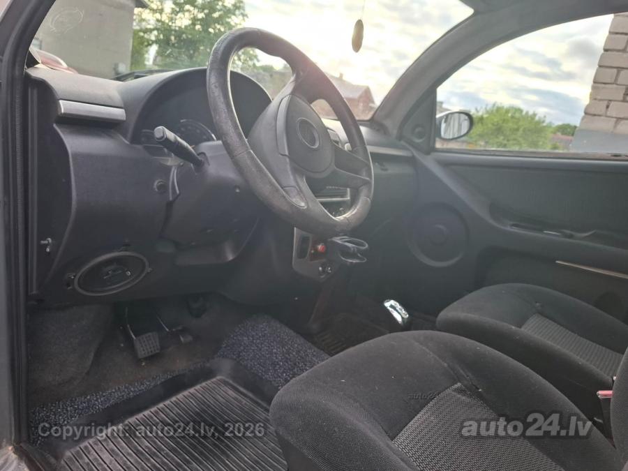Black Aixam Crossline 2008 in Paide, with an engine capacity of 0.00 L and mileage of 0 thousand km for 3500 €, photo 7 on AUTOMOTO.COM.LV