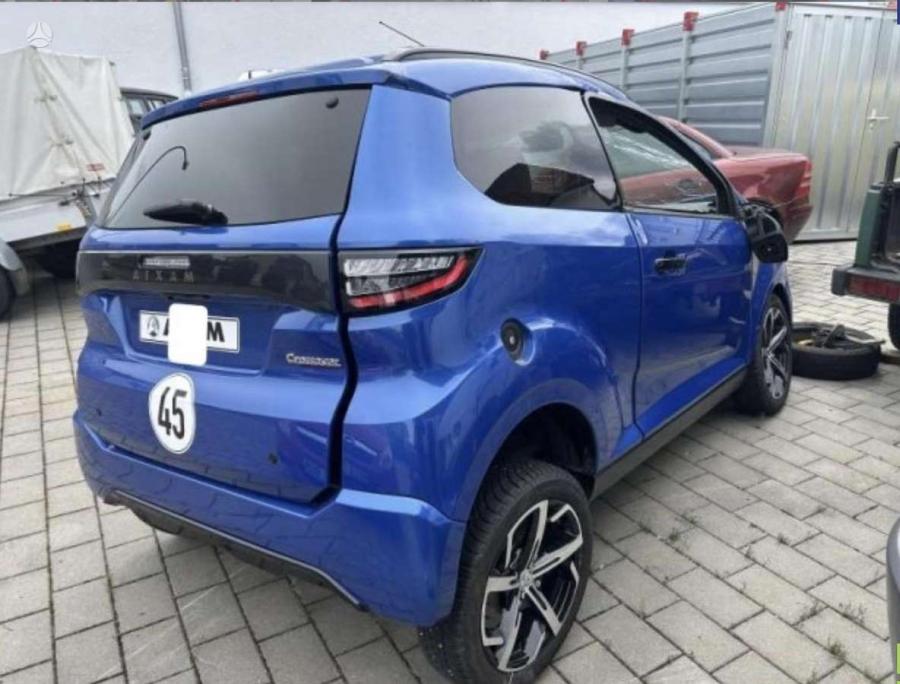 Zils Aixam Crossline 2023 Telšiai, ar dzinēja tilpumu 0.48 L un nobraukumu 12 tūkst. km par 4900 €, foto 1 vietnē AUTOMOTO.COM.LV