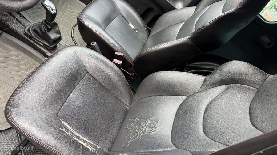 Pelēks Aixam Crossline 2008 Kauņa, ar dzinēja tilpumu 0.00 L un nobraukumu 68 tūkst. km par 3000 €, foto 12 vietnē AUTOMOTO.COM.LV