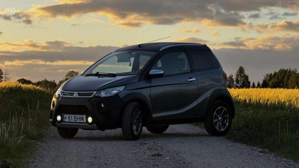 Pelēks Aixam Crossline 2018 Kauņa, ar dzinēja tilpumu 0.48 L un nobraukumu 43 tūkst. km par 6300 €, foto 1 vietnē AUTOMOTO.COM.LV