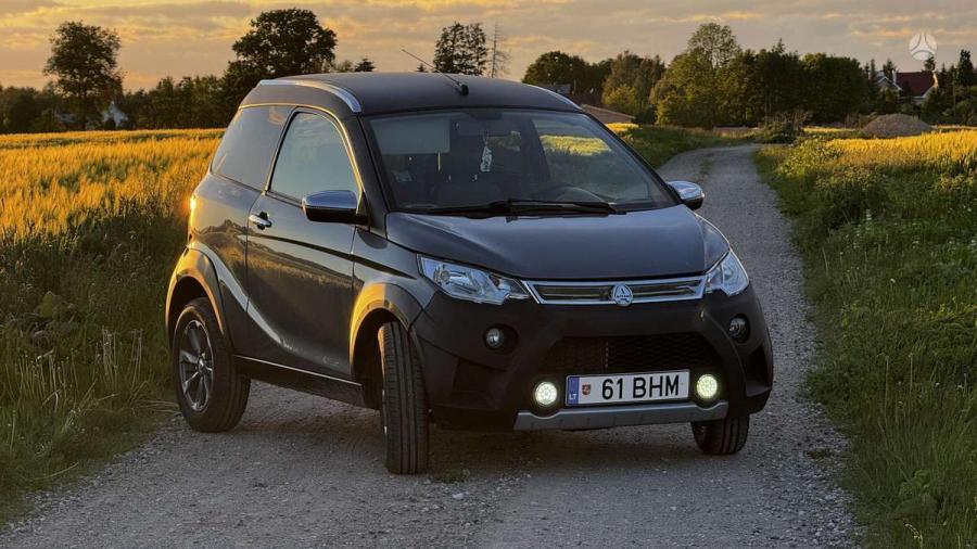 Pelēks Aixam Crossline 2018 Kauņa, ar dzinēja tilpumu 0.48 L un nobraukumu 43 tūkst. km par 6300 €, foto 3 vietnē AUTOMOTO.COM.LV