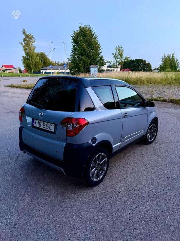 Grey Aixam Crossline 2015 in Alytus, with an engine capacity of 0.40 L and mileage of 39 thousand km for 5500 €, photo 6 on AUTOMOTO.COM.LV