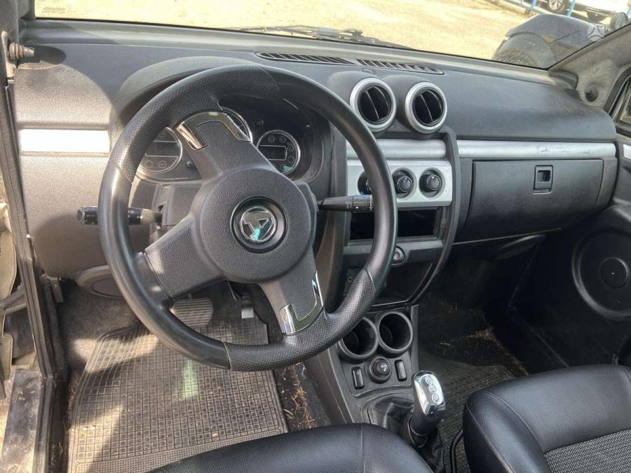 White Aixam Crossline 2011 in Telschi, with an engine capacity of 0.40 L and mileage of 68 thousand km for 3500 €, photo 11 on AUTOMOTO.COM.LV