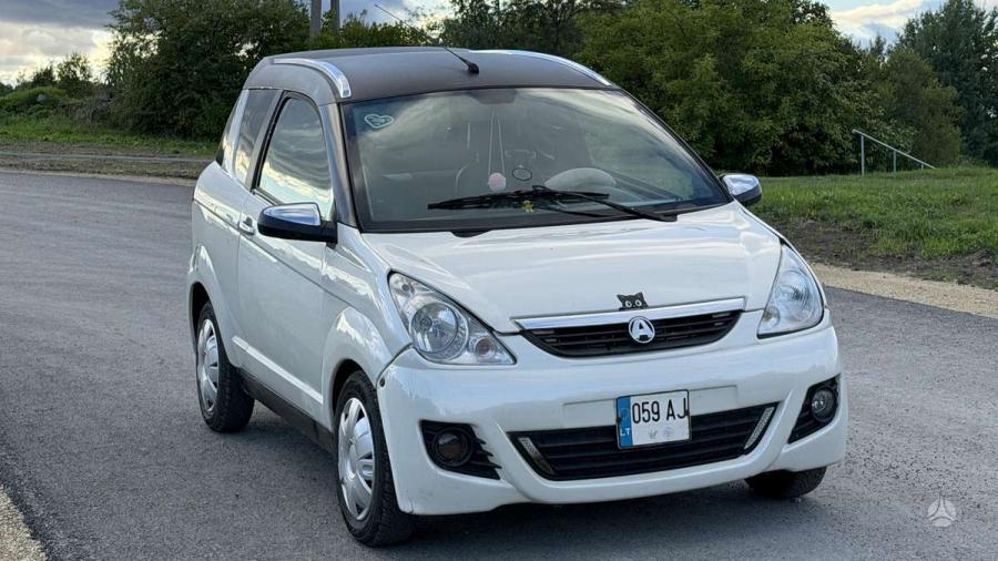 Balts Aixam Crossline 2011 Šauļi, ar dzinēja tilpumu 0.60 L un nobraukumu 79 tūkst. km par 3950 €, foto 3 vietnē AUTOMOTO.COM.LV
