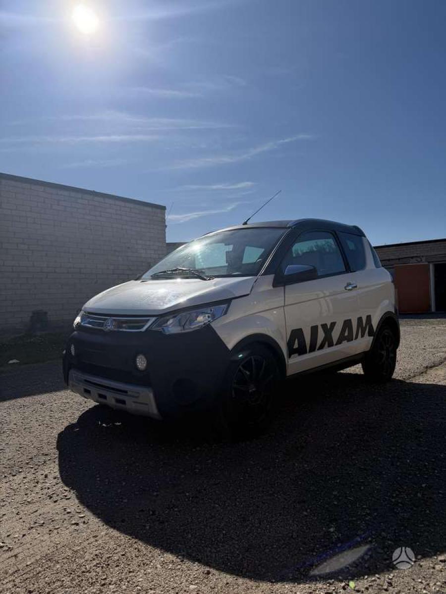 White Aixam Crossline 2015 in Pasvalys, with an engine capacity of 0.40 L and mileage of 109 thousand km for 5200 €, photo 3 on AUTOMOTO.COM.LV