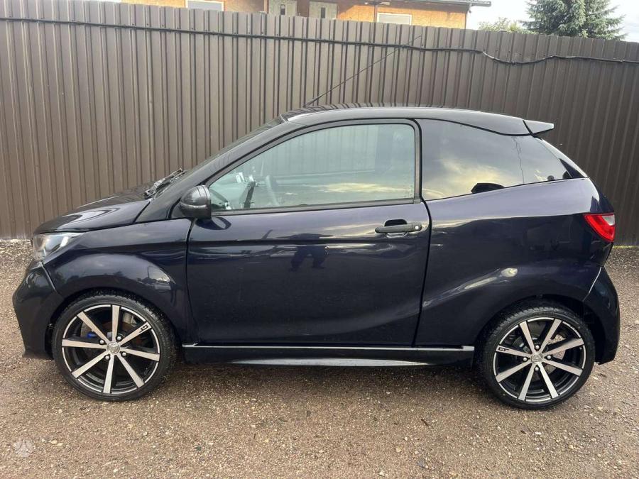 Black Aixam GTI 2023 in Kaunas, with an engine capacity of 0.50 L and mileage of 29 thousand km for 7999 €, photo 5 on AUTOMOTO.COM.LV
