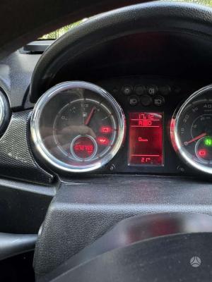 Красный Аиксам GTI 2017 в Елгава, объемом двигателя 0.50 л и пробегом 73 тыс. км за 7400 €, фото 5 на AUTOMOTO.COM.LV