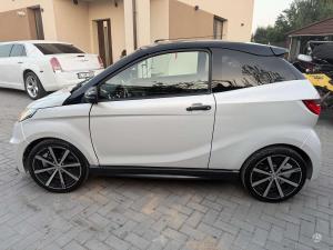 White Aixam GTI 2017 in Vilnius, with an engine capacity of 0.48 L and mileage of 33 thousand km for 7600 €, photo 5 on AUTOMOTO.COM.LV