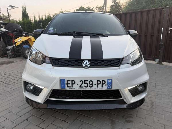 Белый Аиксам GTI 2017 в Вильнюс, объемом двигателя 0.48 л и пробегом 33 тыс. км за 7600 €, фото 8 на AUTOMOTO.COM.LV