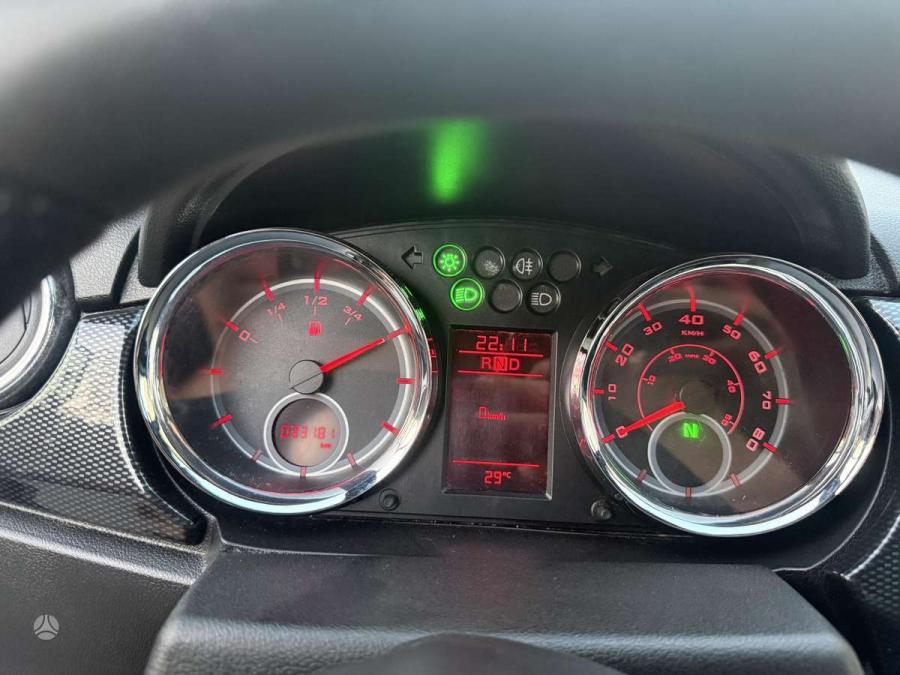 White Aixam GTI 2017 in Vilnius, with an engine capacity of 0.48 L and mileage of 33 thousand km for 7600 €, photo 15 on AUTOMOTO.COM.LV