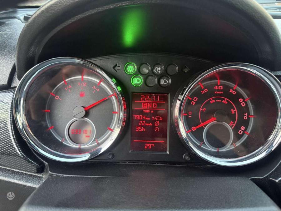 White Aixam GTI 2017 in Vilnius, with an engine capacity of 0.48 L and mileage of 33 thousand km for 7600 €, photo 16 on AUTOMOTO.COM.LV