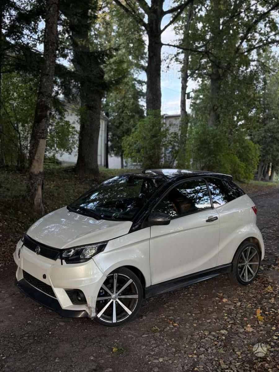 Balts Aixam GTI 2017 Tauragė, ar dzinēja tilpumu 0.00 L un nobraukumu 61 tūkst. km par 6400 €, foto 1 vietnē AUTOMOTO.COM.LV