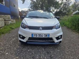 White Aixam GTI 2018 in Taurage, with an engine capacity of 0.00 L and mileage of 32 thousand km for 6700 €, photo 4 on AUTOMOTO.COM.LV