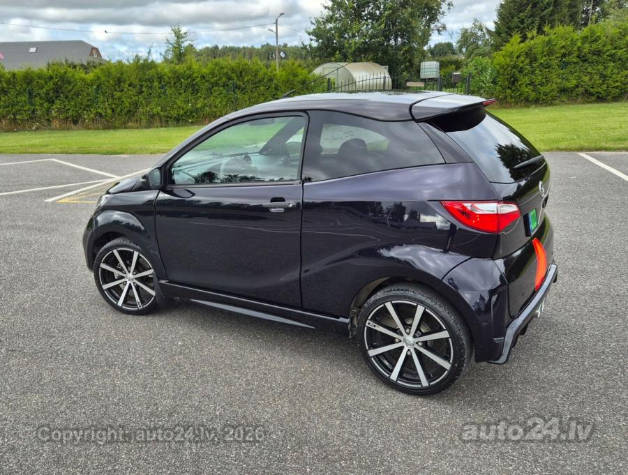 Melns Aixam S9 2022 Tallina, ar dzinēja tilpumu 0.48 L un nobraukumu 14 tūkst. km par 12500 €, foto 4 vietnē AUTOMOTO.COM.LV