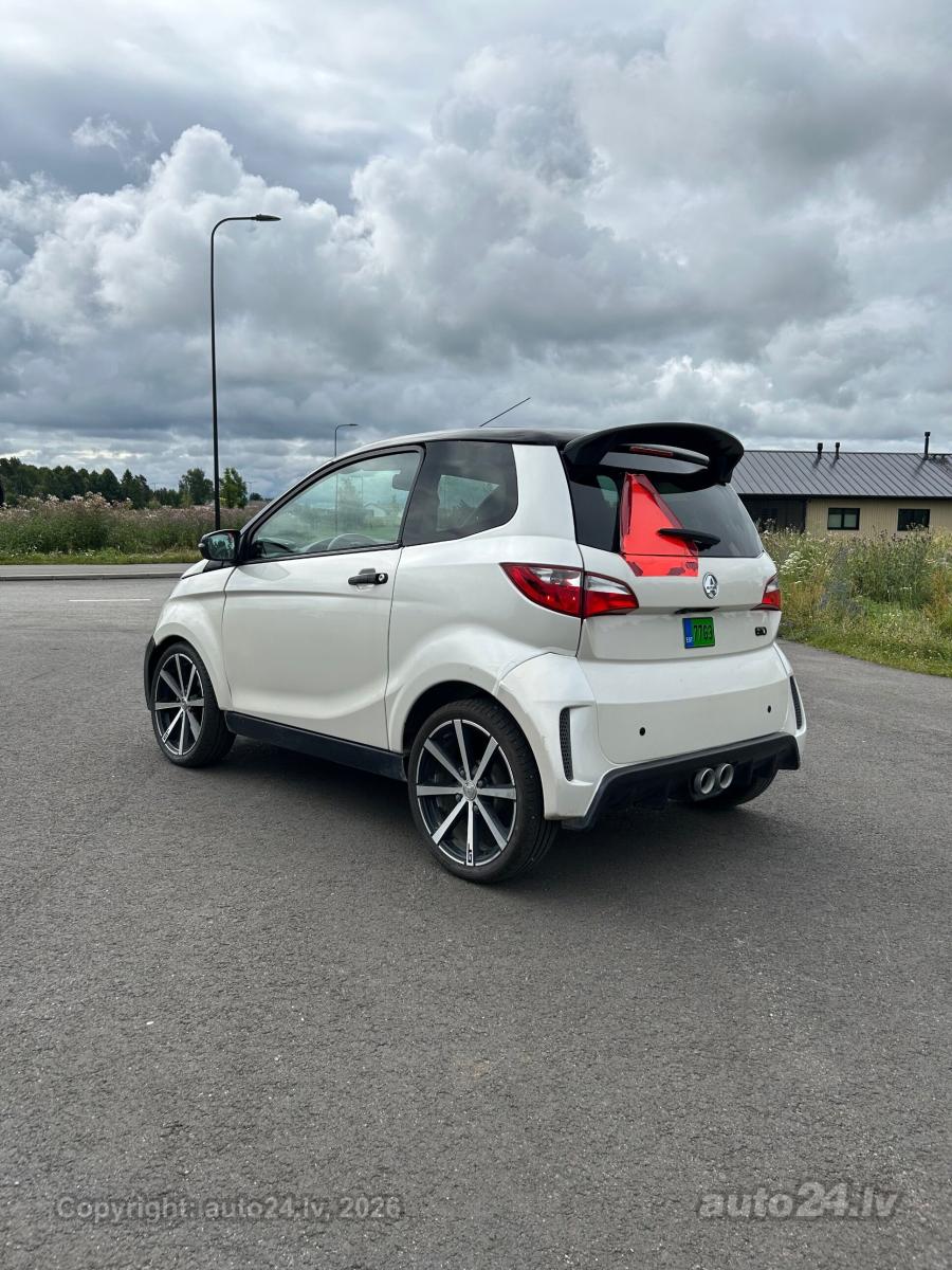 White Aixam S9 2017 in Tallinn, with an engine capacity of 0.48 L and mileage of 98 thousand km for 6490 €, photo 5 on AUTOMOTO.COM.LV