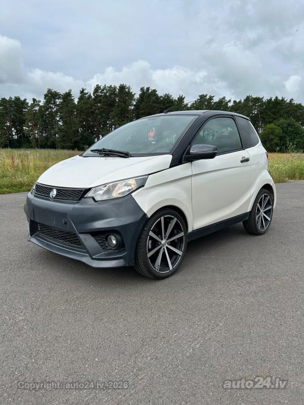 White Aixam S9 2017 in Tallinn, with an engine capacity of 0.48 L and mileage of 98 thousand km for 6490 €, photo 5 on AUTOMOTO.COM.LV