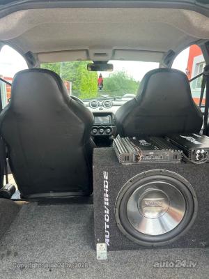 White Aixam S9 2017 in Tallinn, with an engine capacity of 0.48 L and mileage of 98 thousand km for 6490 €, photo 7 on AUTOMOTO.COM.LV