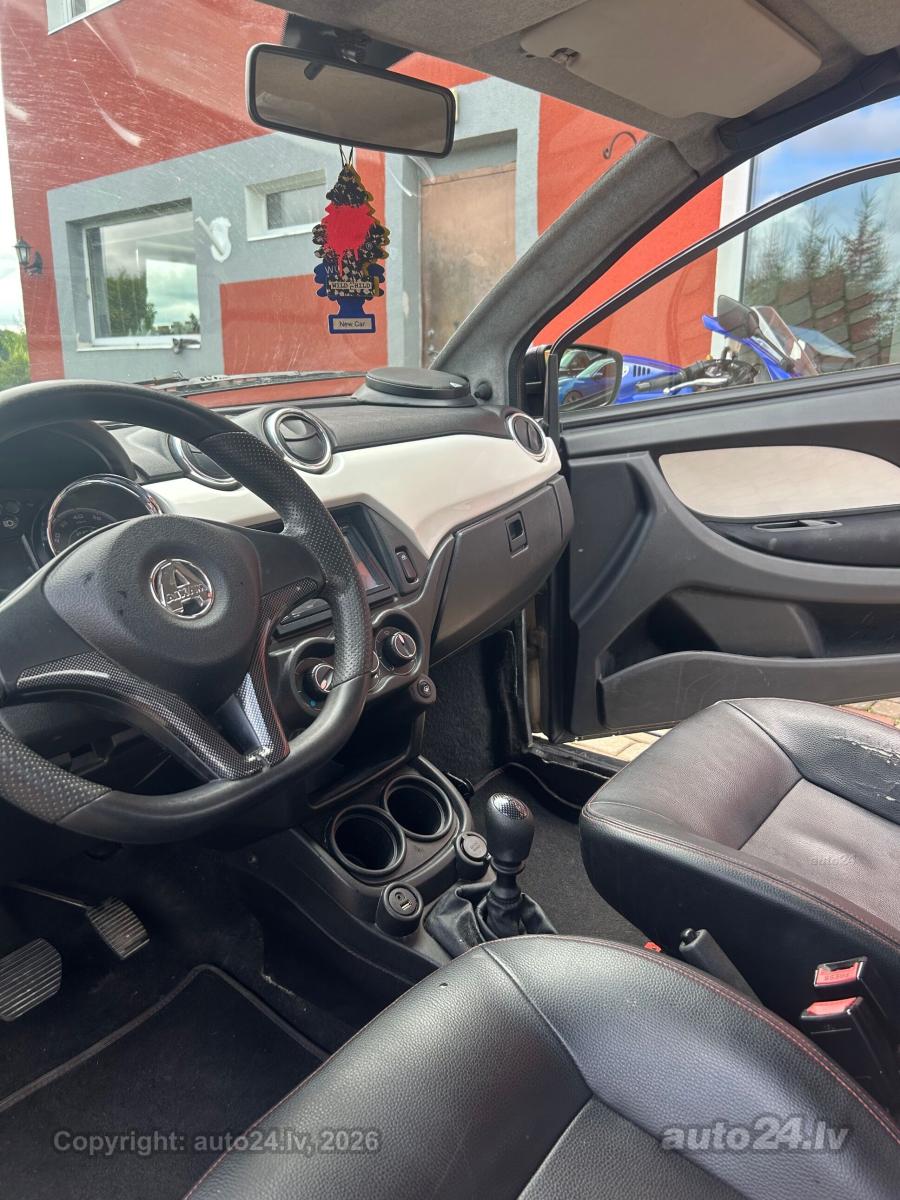 White Aixam S9 2017 in Tallinn, with an engine capacity of 0.48 L and mileage of 98 thousand km for 6490 €, photo 9 on AUTOMOTO.COM.LV