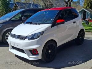 Balts Aixam S9 2019 Tallina, ar dzinēja tilpumu 0.48 L un nobraukumu 0 tūkst. km par 7700 €, foto 3 vietnē AUTOMOTO.COM.LV