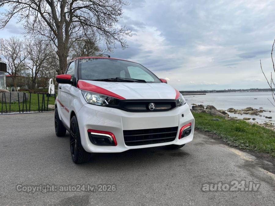 Balts Aixam S9 2020 Tallina, ar dzinēja tilpumu 0.48 L un nobraukumu 29 tūkst. km par 10150 €, foto 1 vietnē AUTOMOTO.COM.LV