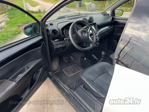 Balts Aixam S9 2020 Tallina, ar dzinēja tilpumu 0.48 L un nobraukumu 29 tūkst. km par 10150 €, foto 5 vietnē AUTOMOTO.COM.LV
