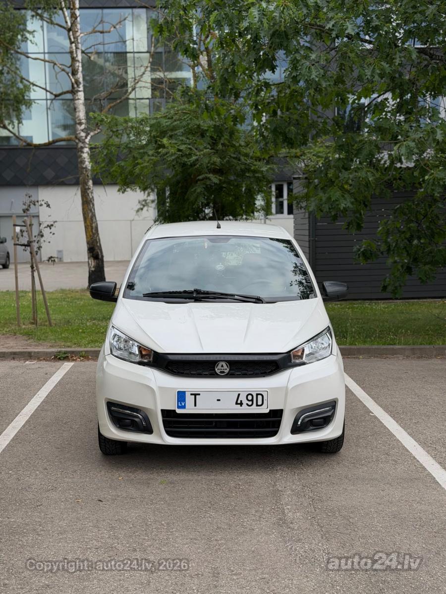 Balts Aixam S9 2021 Rīga, ar dzinēja tilpumu 0.48 L un nobraukumu 18 tūkst. km par 8600 €, foto 1 vietnē AUTOMOTO.COM.LV