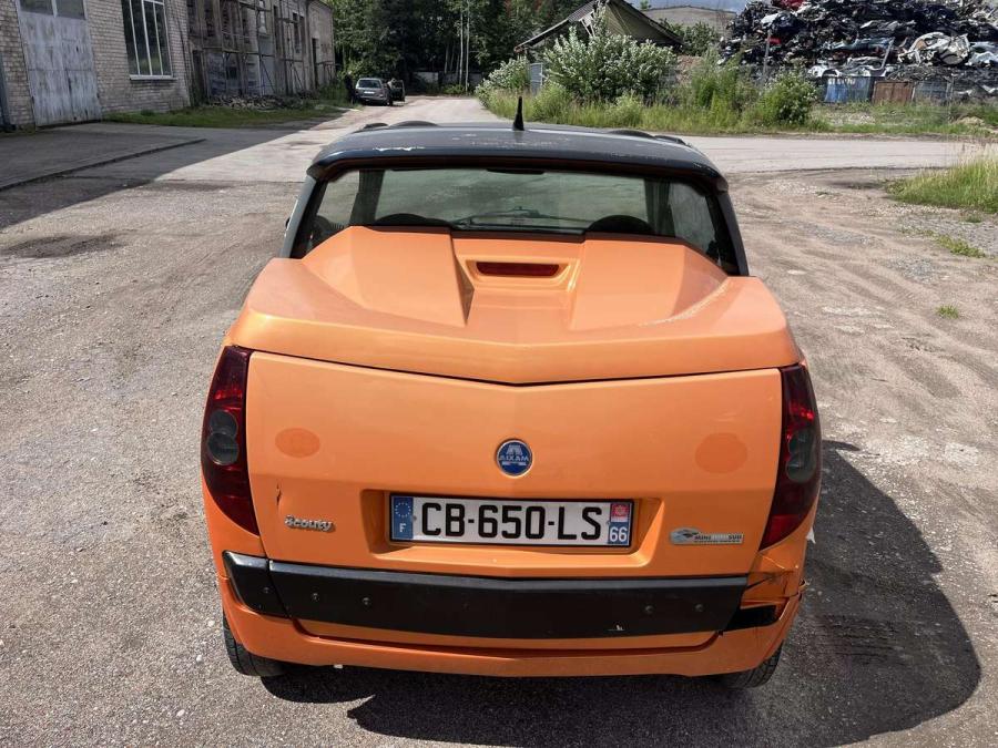 Orange Aixam Scouty 2006 in Taurage, with an engine capacity of 0.40 L and mileage of 100 thousand km for 2600 €, photo 12 on AUTOMOTO.COM.LV