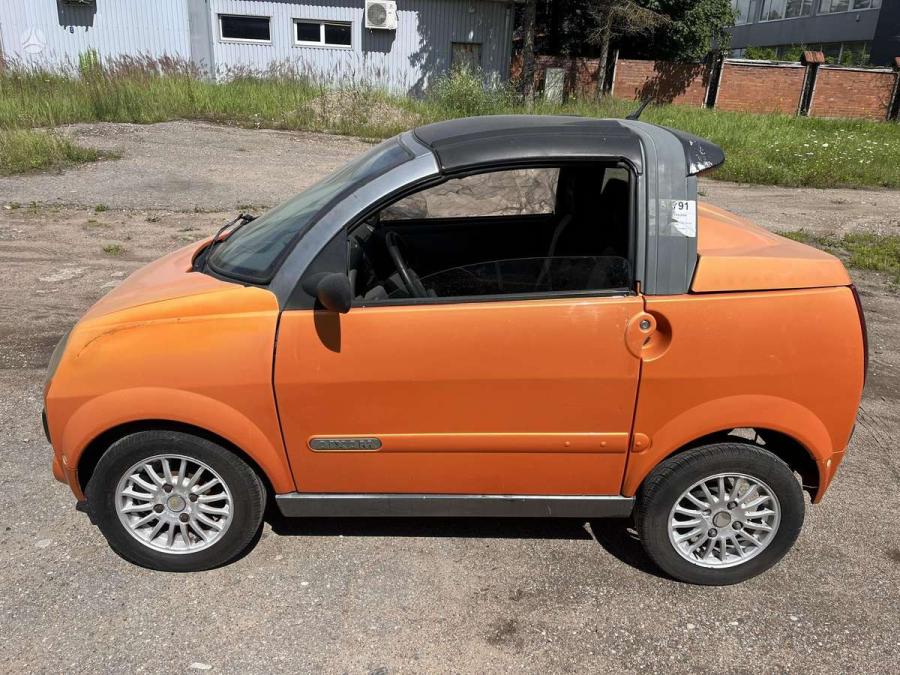 Orange Aixam Scouty 2006 in Taurage, with an engine capacity of 0.40 L and mileage of 100 thousand km for 2600 €, photo 17 on AUTOMOTO.COM.LV