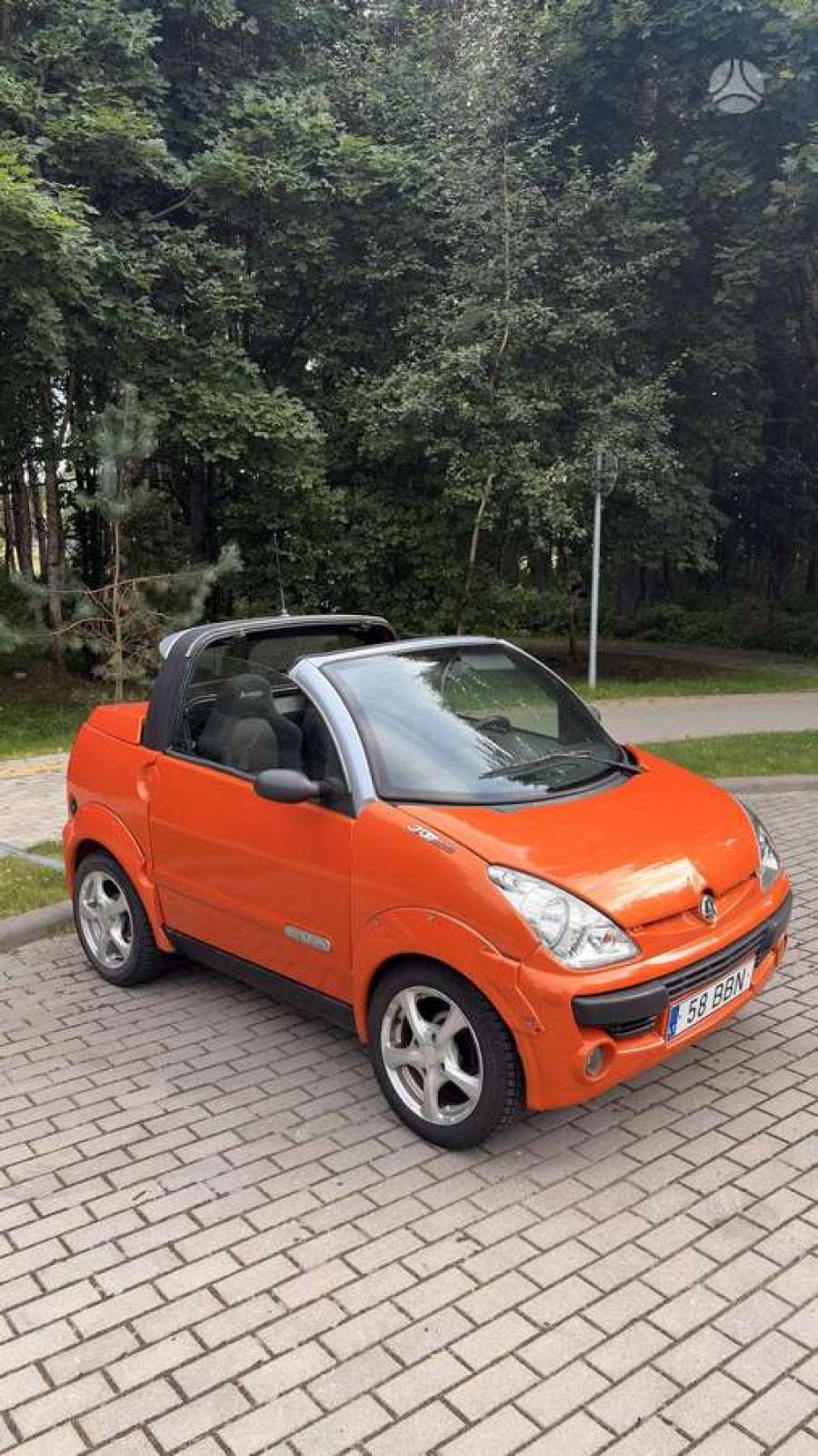 Orange Aixam Scouty 2010 in Silale, with an engine capacity of 0.40 L and mileage of 74 thousand km for 3100 €, photo 3 on AUTOMOTO.COM.LV