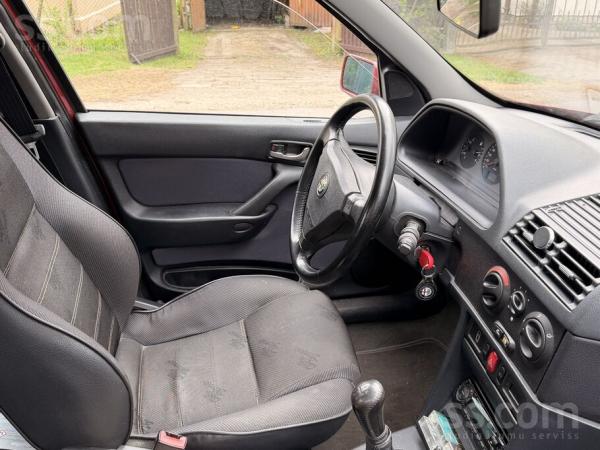 Sarkans Alfa Romeo 146 1996 Rīga, ar dzinēja tilpumu 2.00 L un nobraukumu 224 tūkst. km par 2900 €, foto 10 vietnē AUTOMOTO.COM.LV