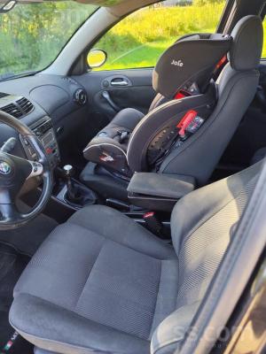 Melns Alfa Romeo 147 2002 Kuldīga, ar dzinēja tilpumu 1.90 L un nobraukumu 260 tūkst. km par 1150 €, foto 7 vietnē AUTOMOTO.COM.LV