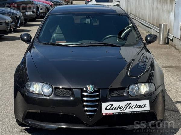Melns Alfa Romeo 147 2004 Rīga, ar dzinēja tilpumu 3.20 L un nobraukumu 94 tūkst. km par 18900 €, foto 2 vietnē AUTOMOTO.COM.LV