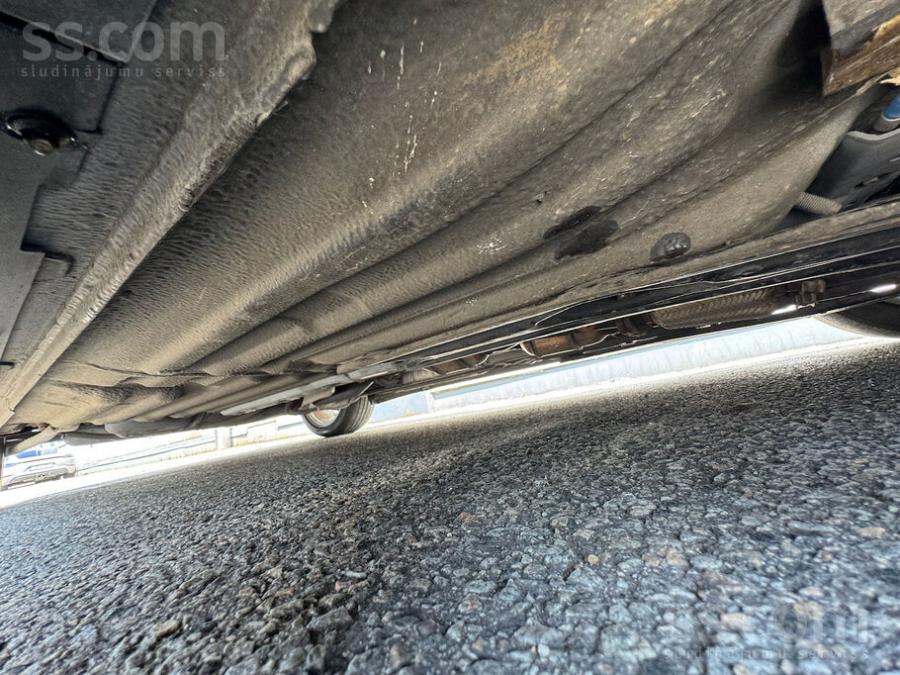 Melns Alfa Romeo 147 2004 Rīga, ar dzinēja tilpumu 3.20 L un nobraukumu 94 tūkst. km par 18900 €, foto 25 vietnē AUTOMOTO.COM.LV