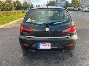 Black Alfa Romeo 147 2005 in Vilnius, with an engine capacity of 1.91 L and mileage of 275 thousand km for 400 €, photo 7 on AUTOMOTO.COM.LV