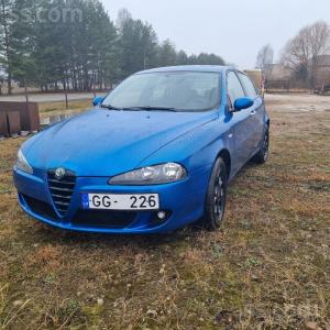 Синий Альфа Ромео 147 2006 в Рига, объемом двигателя 1.60 л и пробегом 189 тыс. км за 950 €, фото  на AUTOMOTO.COM.LV