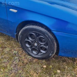 Zils Alfa Romeo 147 2006 Rīga, ar dzinēja tilpumu 1.60 L un nobraukumu 189 tūkst. km par 950 €, foto 3 vietnē AUTOMOTO.COM.LV