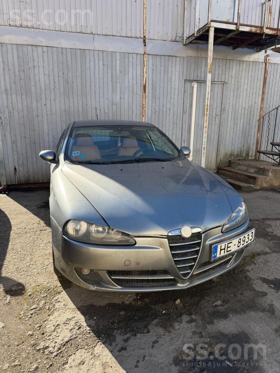 Серый Альфа Ромео 147 2006 в Рига, объемом двигателя 1.90 л и пробегом 253 тыс. км за 600 €, фото 3 на AUTOMOTO.COM.LV