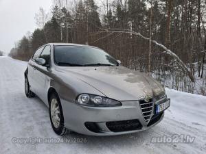 Pelēks Alfa Romeo 147 2007 Tallina, ar dzinēja tilpumu 1.90 L un nobraukumu 224 tūkst. km par 1990 €, foto 2 vietnē AUTOMOTO.COM.LV