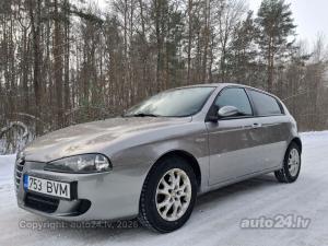 Pelēks Alfa Romeo 147 2007 Tallina, ar dzinēja tilpumu 1.90 L un nobraukumu 224 tūkst. km par 1990 €, foto 4 vietnē AUTOMOTO.COM.LV
